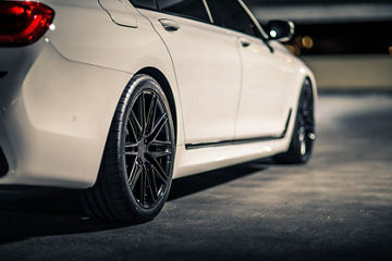 2018 BMW 750i - TSW PESCARA - Black | TSW Alloy Wheels